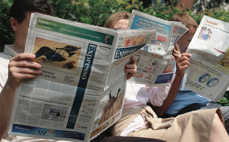 Report: With the eyes of the readers: A comparison of the broadsheet ...